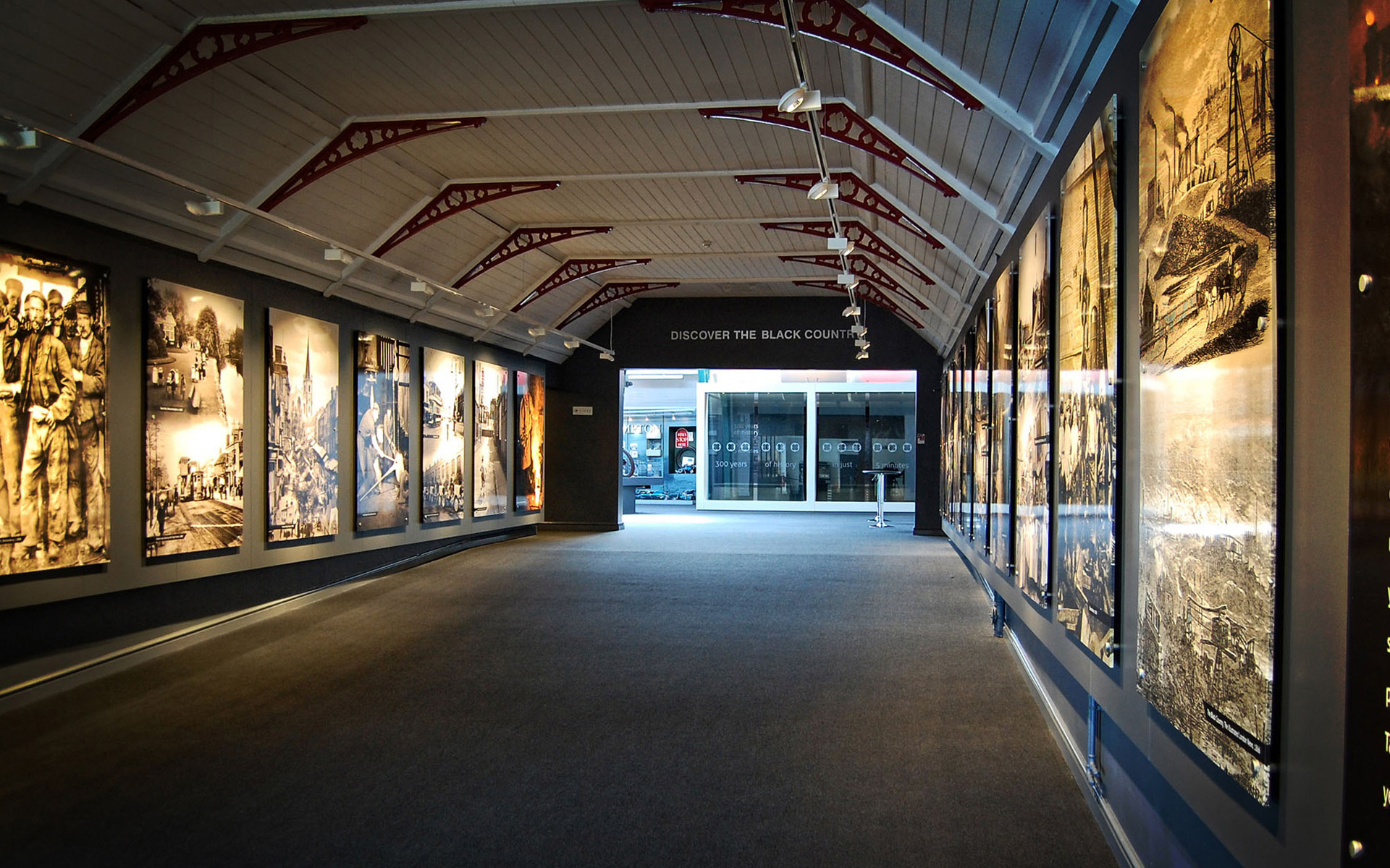 Large Format Printing | Exhibition Graphics | Charles Design